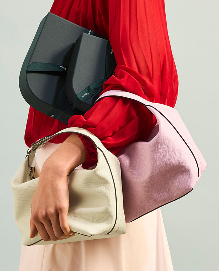 Italian leather handcrafted bags | Women and Men | Valextra