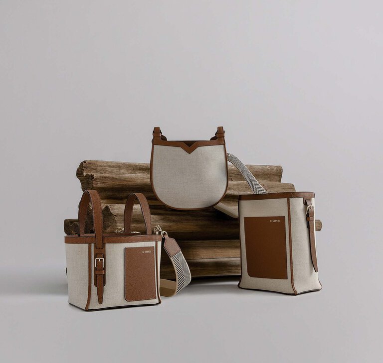 Valextra: Luxury Italian leather handbags, designer purses