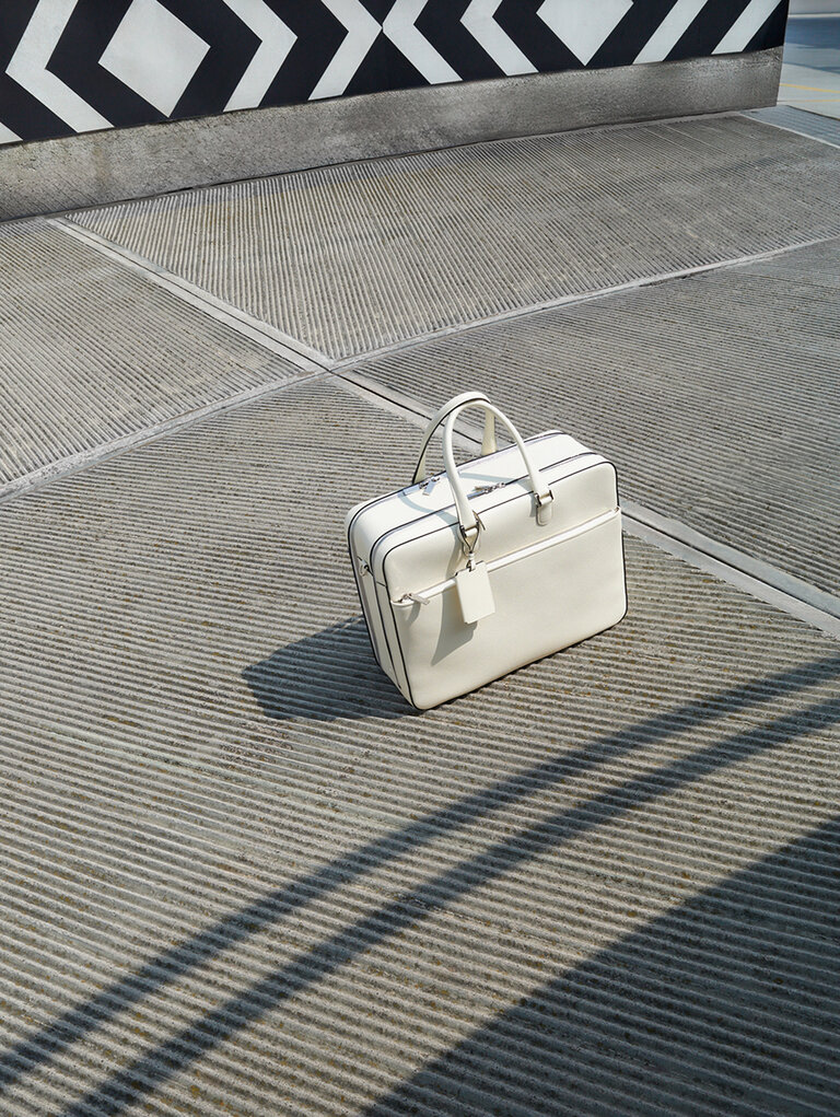Valextra | Pelletteria di lusso, borse, zaini, pochette made in Italy