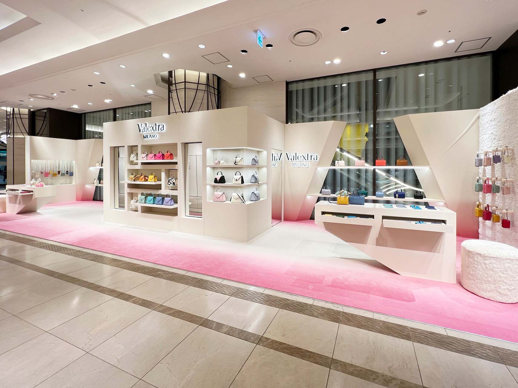 Valextra’s Glowing Report | Valextra Journal