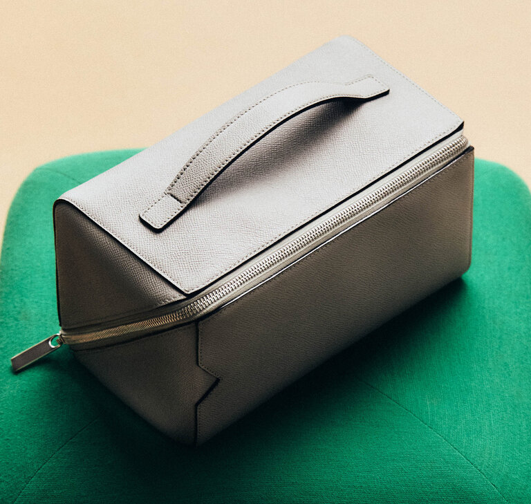 Valextra: Luxury Italian leather handbags, designer purses