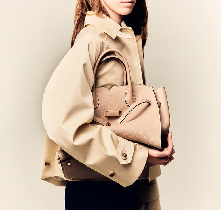 Valextra: Luxury Italian leather handbags, designer purses