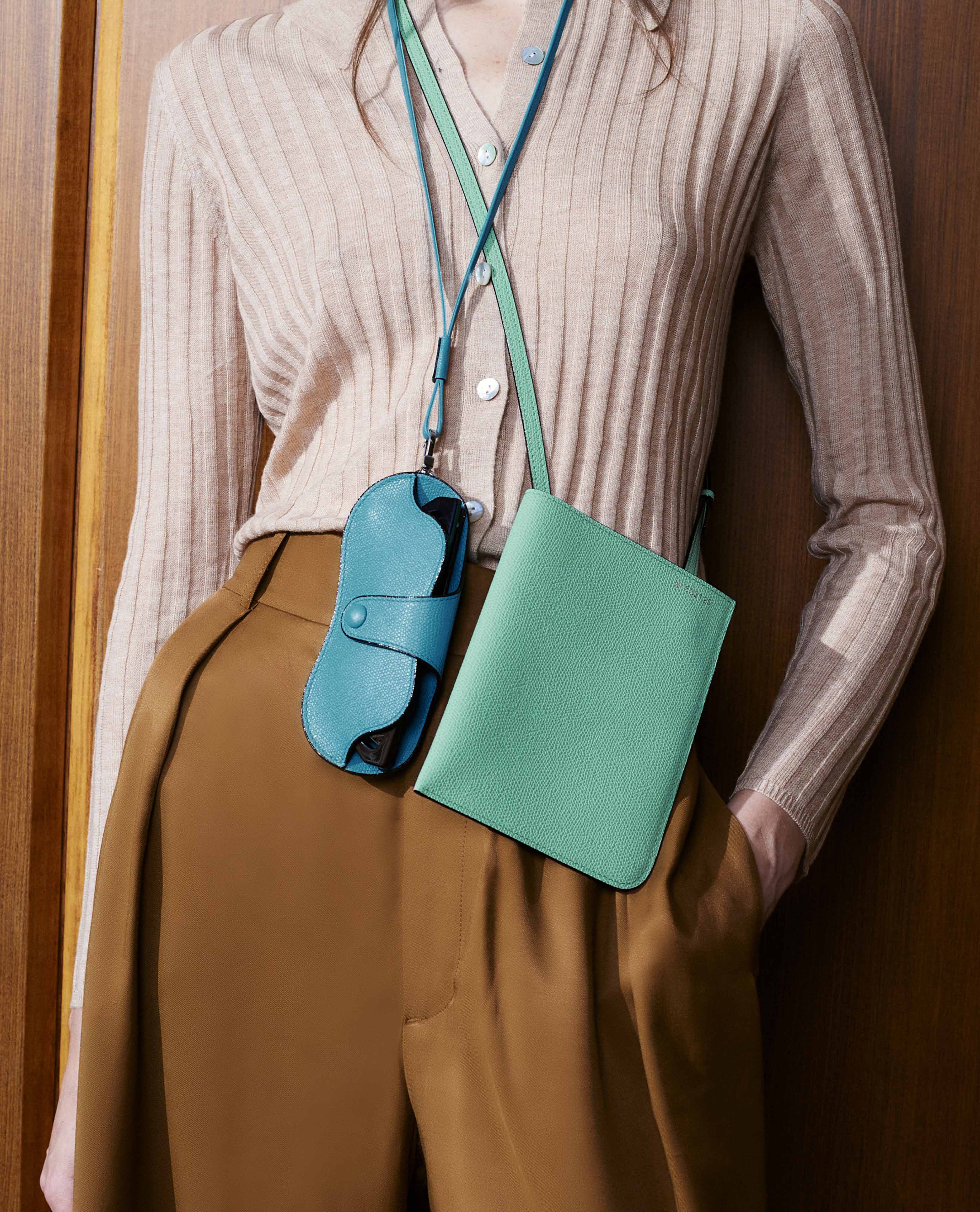 Valextra: Luxury Italian leather handbags, designer purses