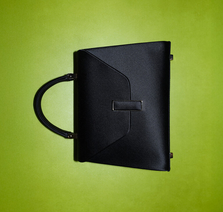 Valextra: Luxury Italian leather handbags, designer purses