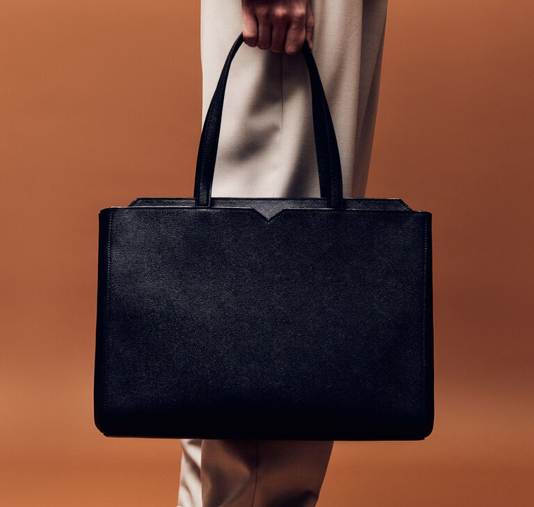 Valextra: Luxury Italian leather handbags, designer purses