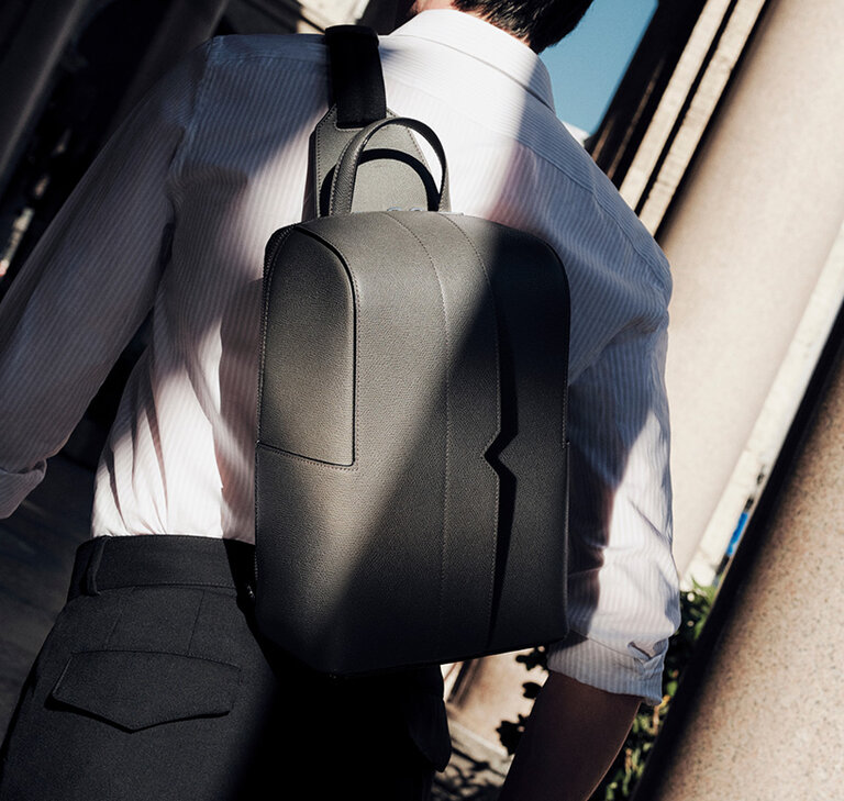 Valextra: Luxury Italian leather handbags, designer purses