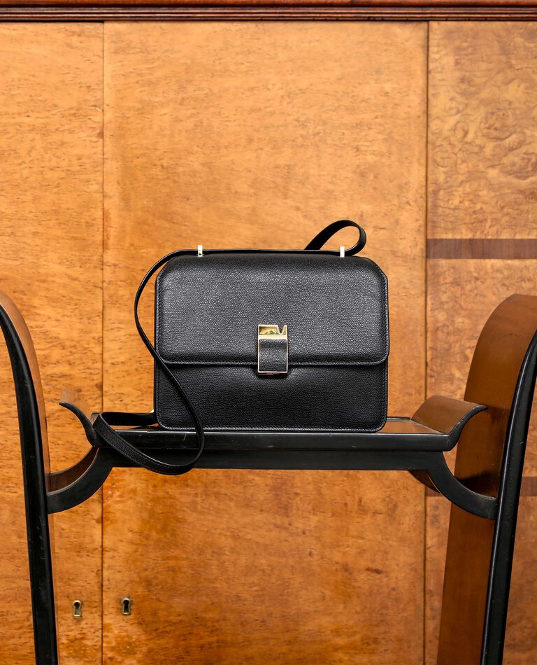 Valextra: Luxury Italian leather handbags, designer purses