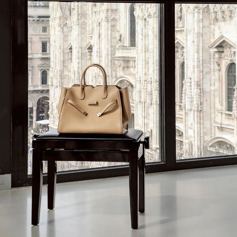 Beige Leather Medium top handle bag with strap | Valextra Iside