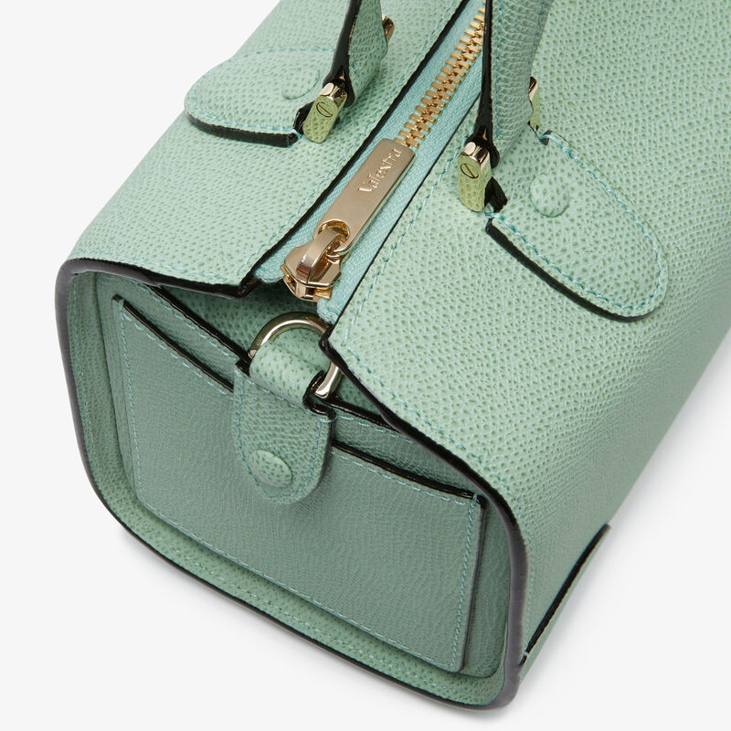 Babila Boston Bags: Leather messenger/Bowler bags | Valextra