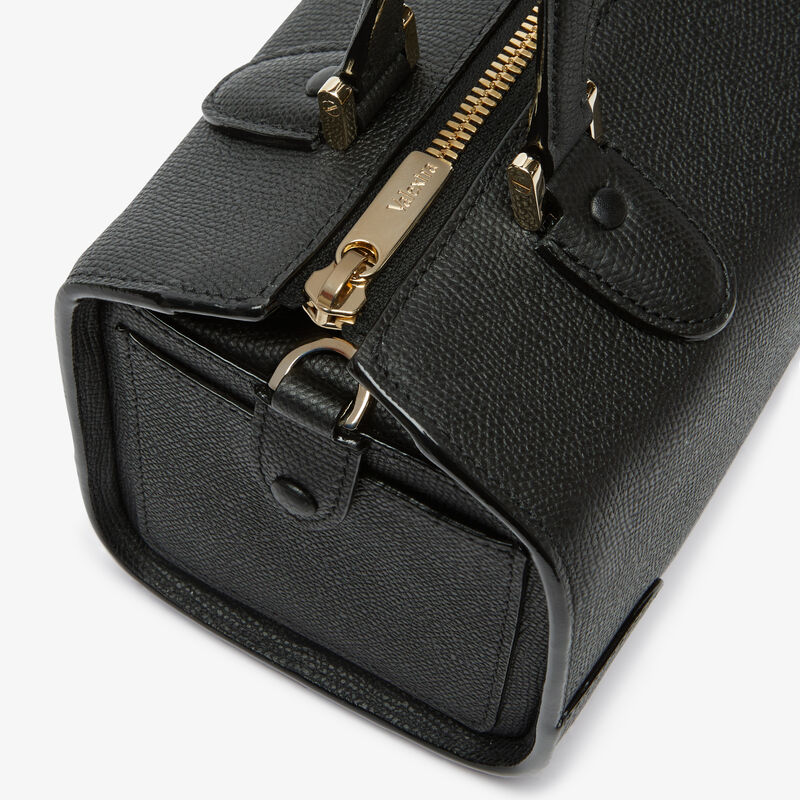 Babila Boston Bags: Leather messenger/Bowler bags | Valextra